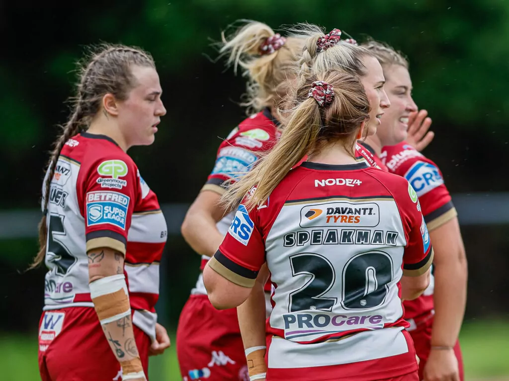 Women extend winning start against Leigh - Wigan Warriors